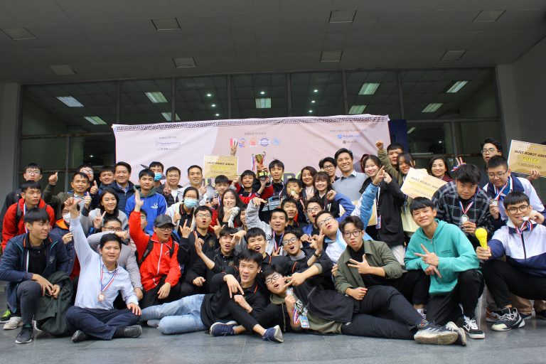 “HUST ROBOT ARENA – 2022” – TRẬN CHIẾN CUỐI CÙNG